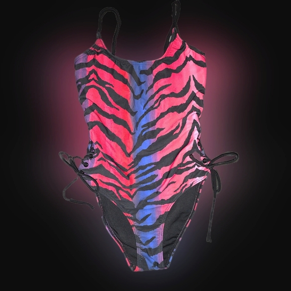 VENUS | Swim | Venus One Piece Swimsuit Size 6 | Poshmark